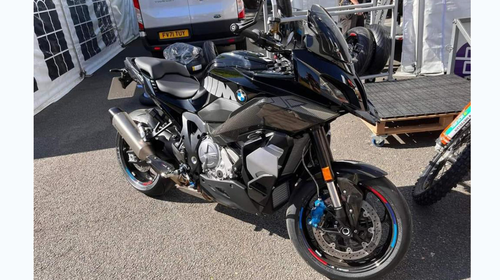 Νέα BMW M 1000 XR: Διέρρευσαν φωτογραφίες - bmw