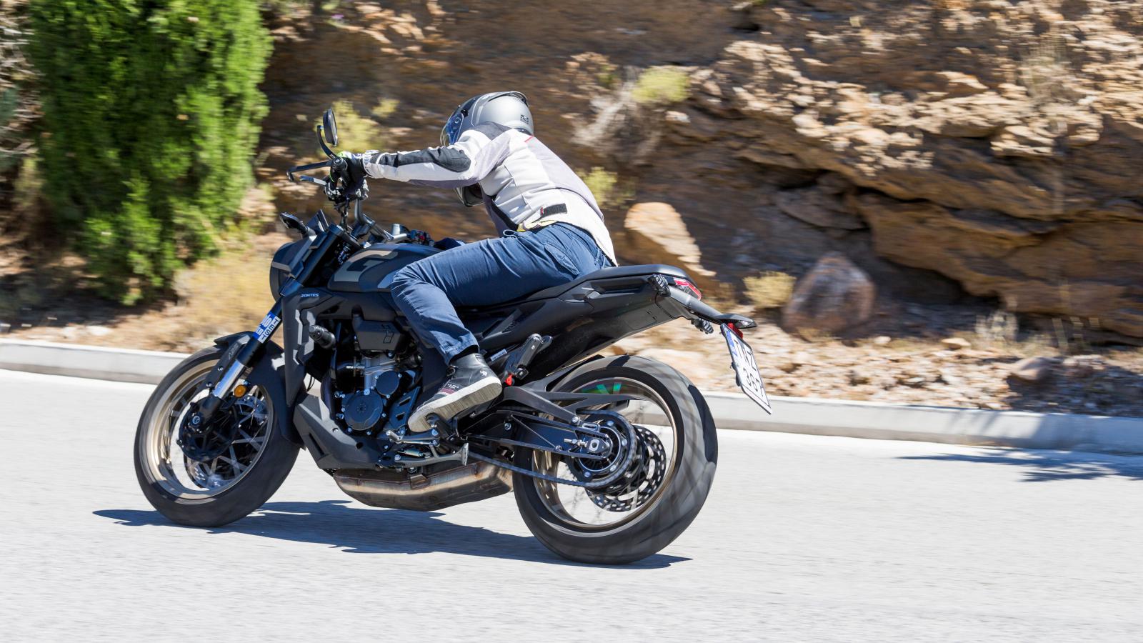 Zontes GK 350 - Test - daytona zontes gk 350