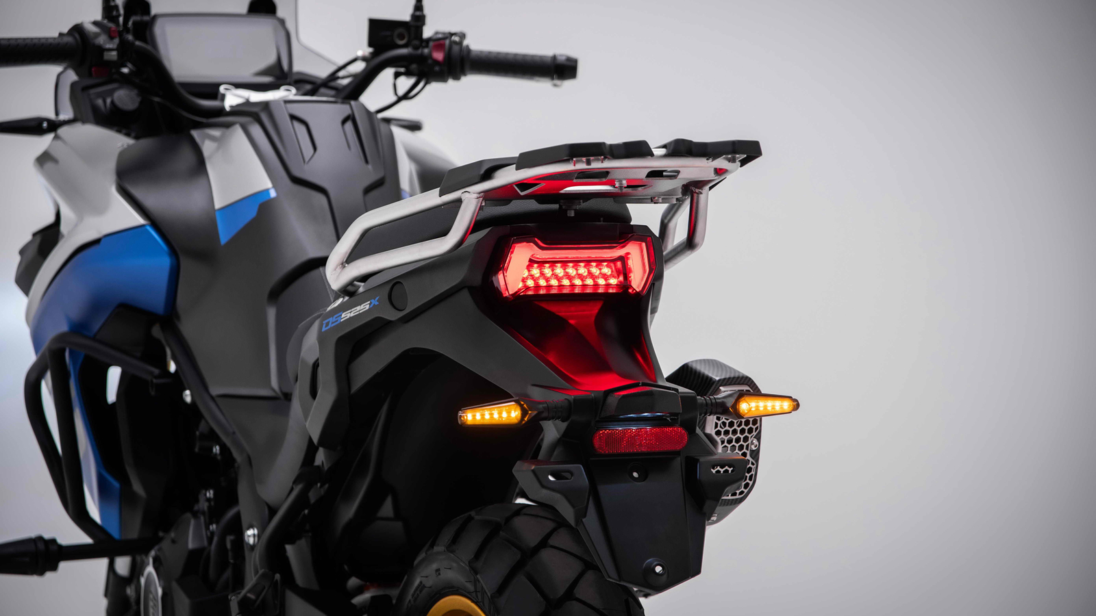 VOGE DS525X: Έφτασε στην Ελλάδα με τιμή πρόκληση - voge