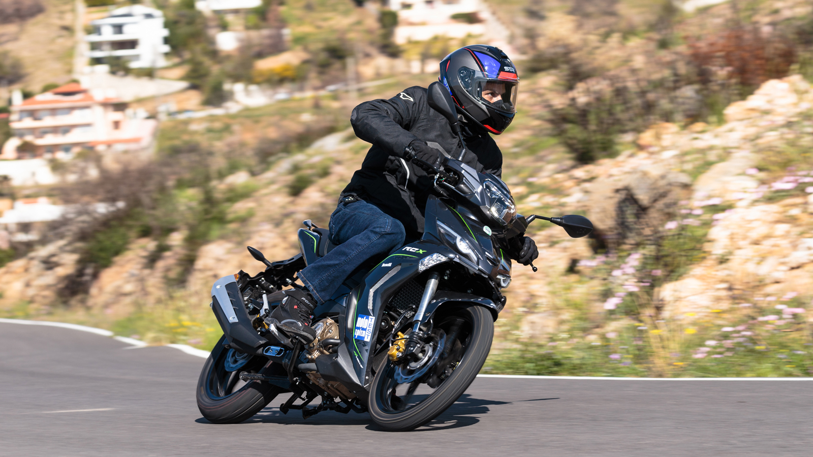 Benelli RCX 185: Με απόδοση 18 ίππων και συμπλέκτη υγρού τύπου ...