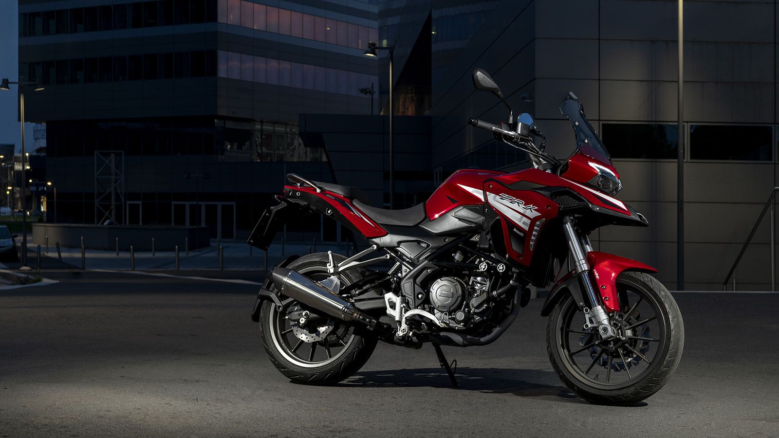 Benelli TRK251: Ιδού η τιμή του - benelli