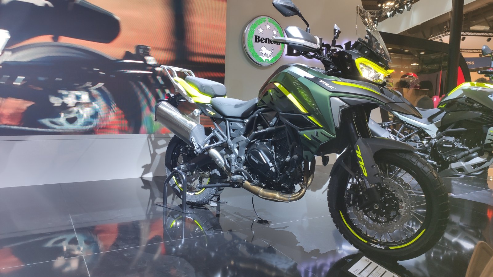 Eicma 2022: Benelli TRK 702 TRK 800 - benelli trk 800