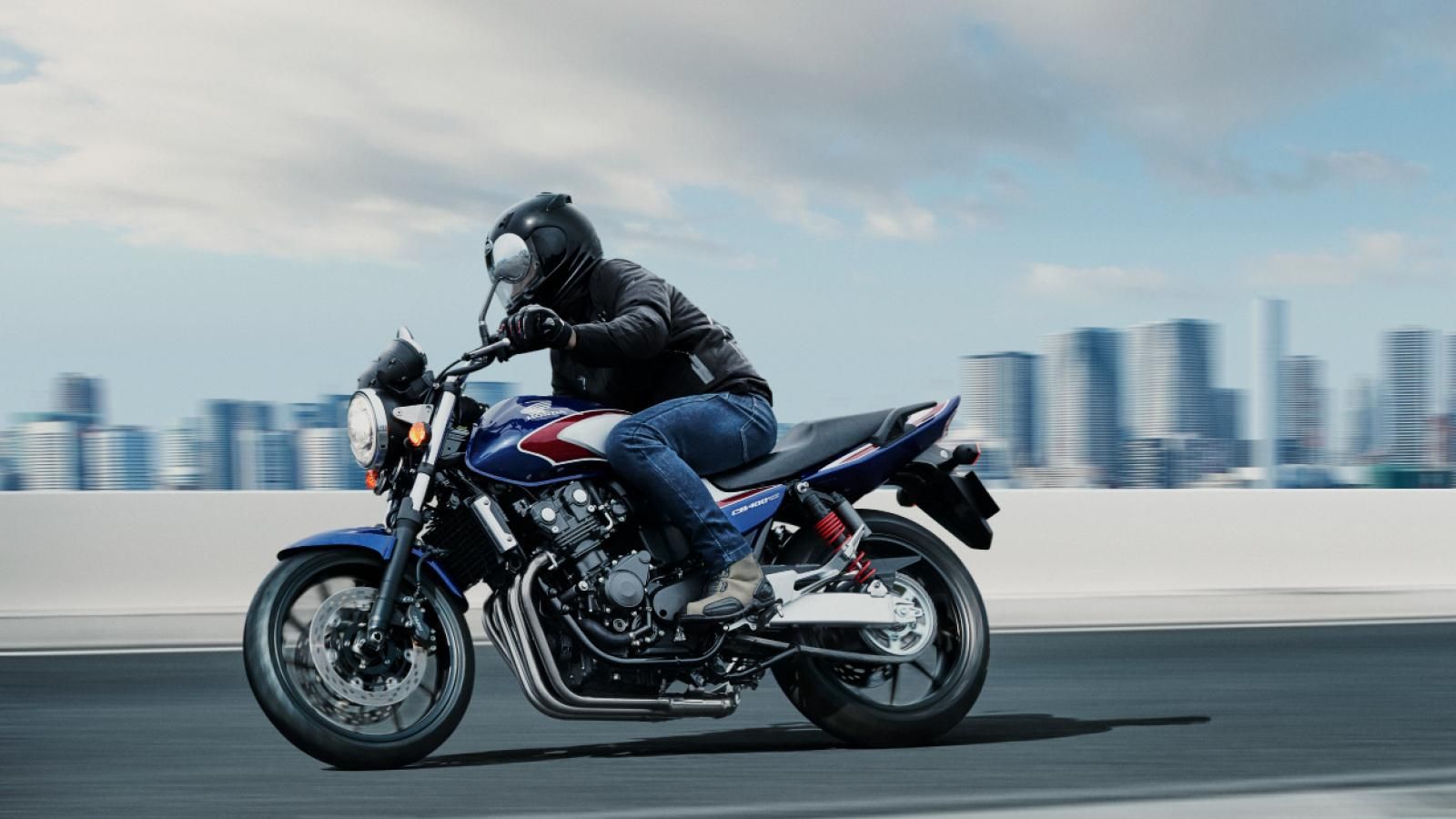 H Honda σταματάει οριστικά το CB 400 μετά από 30 χρόνια - honda