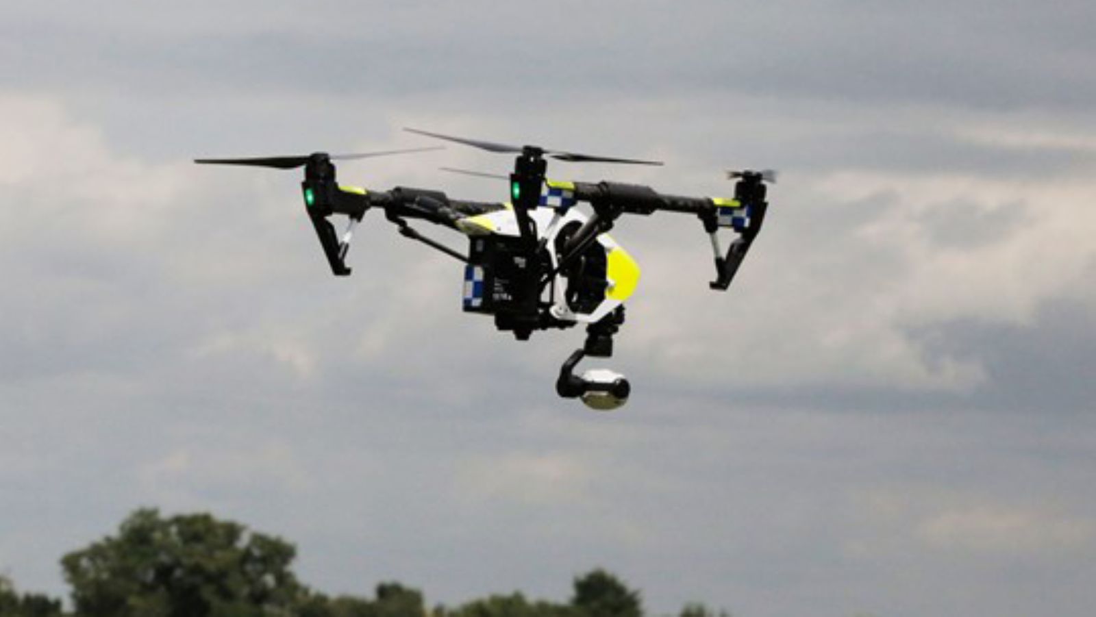 Υπό τη σκιά των drones