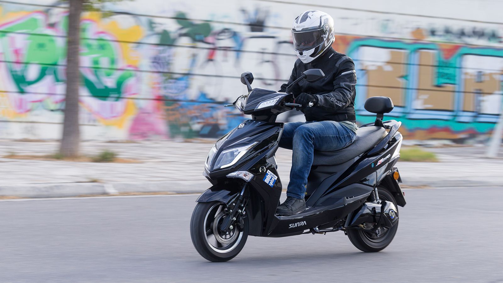 Ηλεκτρικό Scooter Sunra Hawk - Test Εμφάνιση - Ποιότητα κατασκευ - sunra