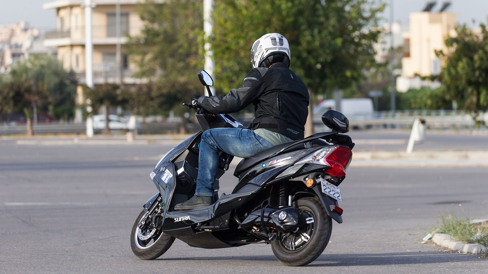 Ηλεκτρικό Scooter Sunra Hawk - Test Εμφάνιση - Ποιότητα κατασκευ - sunra