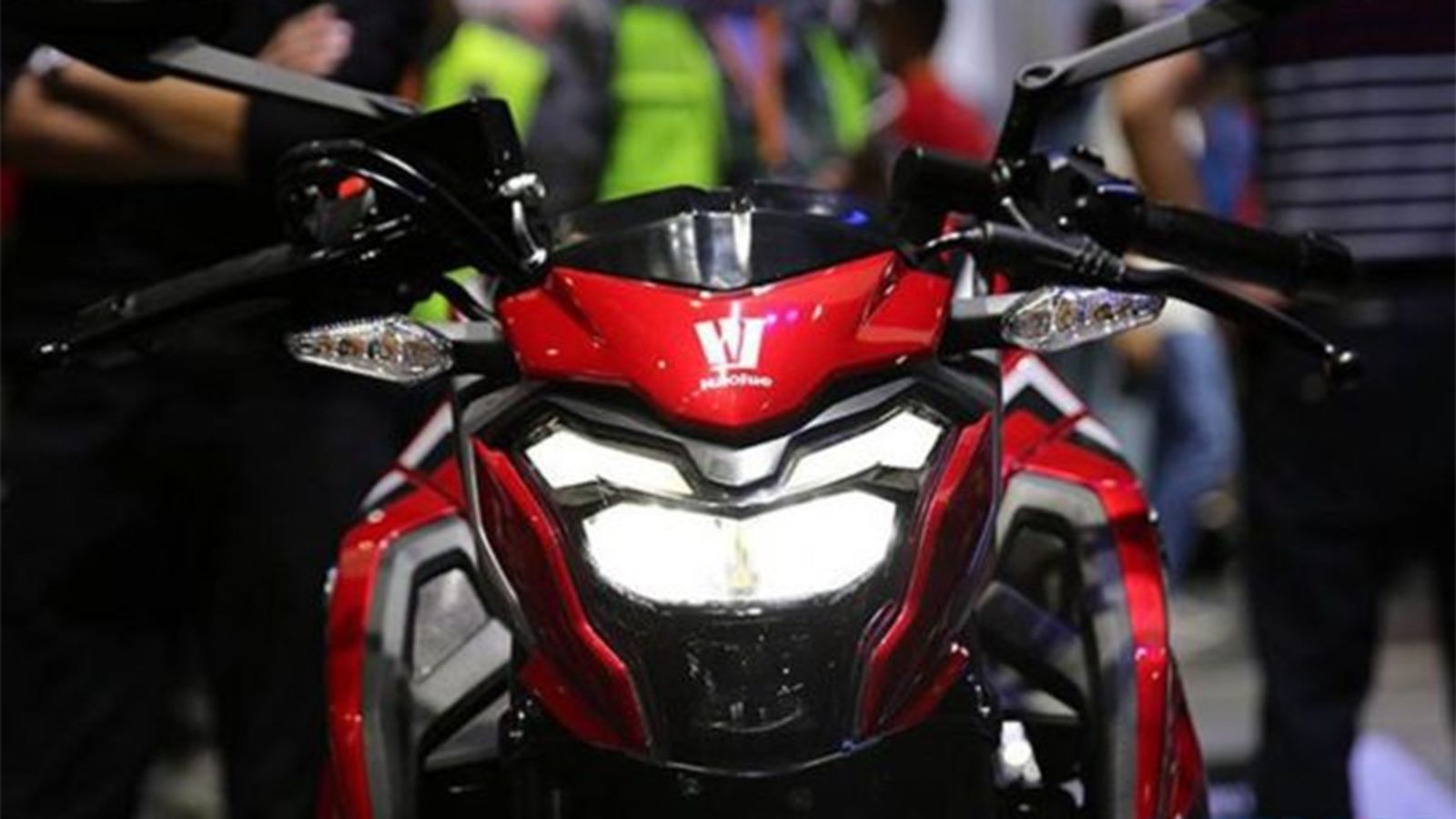 Αποκάλυψη για το νέο Suzuki GSX-S300 - suzuki