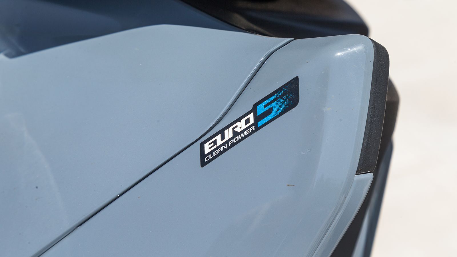 SYM HD 300 ABS / TCS Euro5 Test: Έτοιμο για κυριαρχία Σχεδίαση - - sym hd