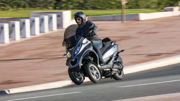 PIAGGIO: Ημερίδα Εκπαίδευσης Ασφαλούς Οδήγησης - piaggio