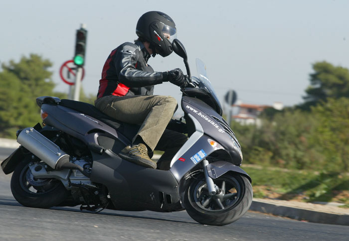 Aprilia Leonardo 300 - aprilia, aprilia leonardo, aprilia leonardo 300