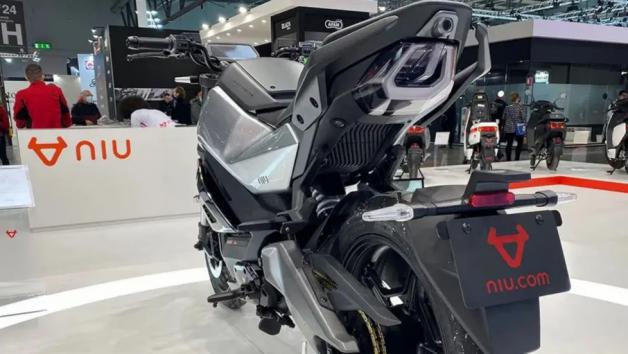 Niu RQi: Ηλεκτρικό που μοιάζει με 125αρι, αλλά έχει 41 ίππους - niu