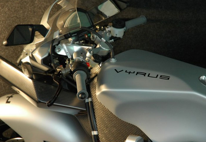 Vyrus 985: ????????? ??? ???? ???????! - ducati 999