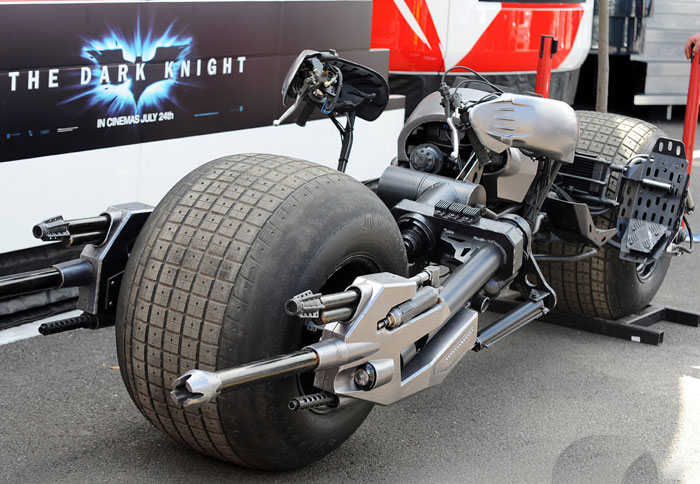 To the Bat - Bike Robin!
