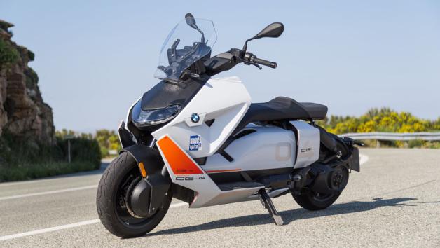 Οδήγησε το εντυπωσιακό BMW CE 04 - bmw ce 04